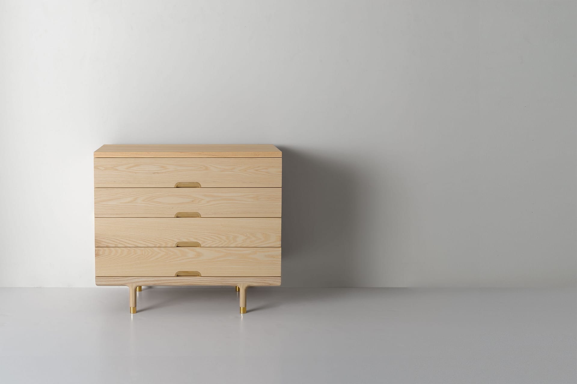 Simple 4-Drawer Dresser Ash | Kalon Studios EU